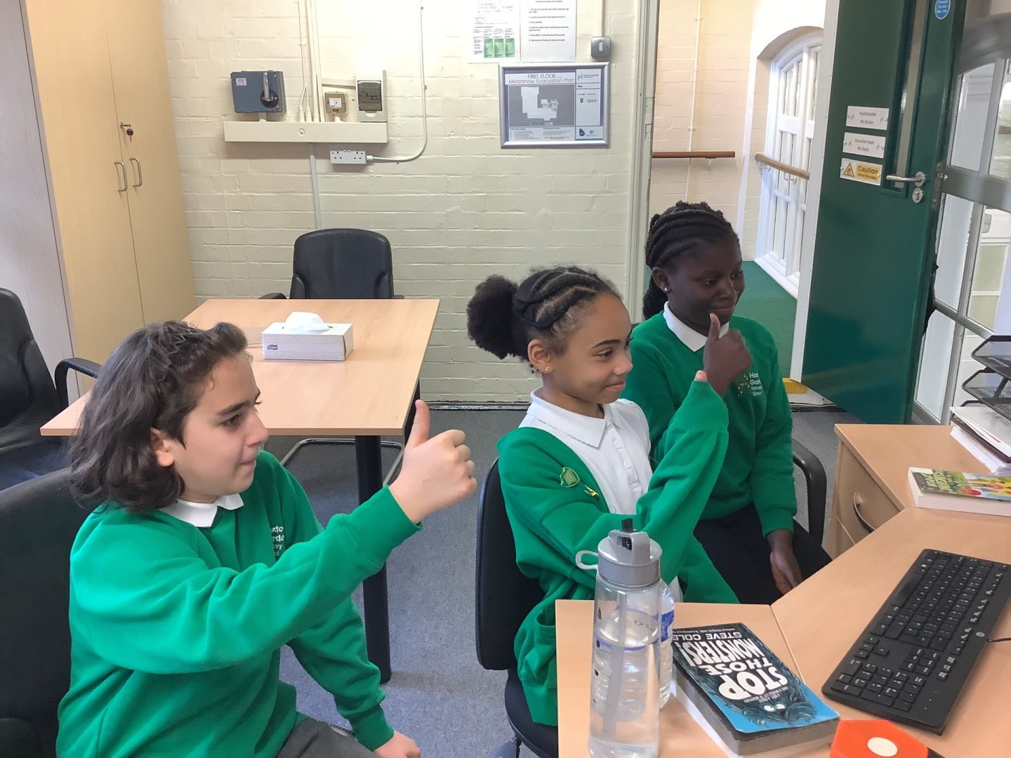 Reading Champions Organise Sav Akyuz To Visit Hoxton - Hoxton Garden ...